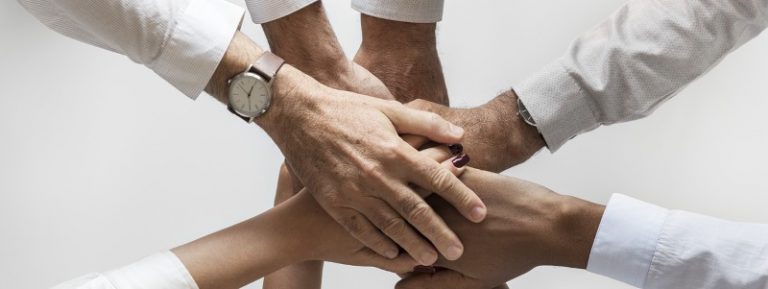 Hoe ben je autonoom binnen een groep onder groepsdruk?